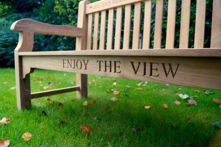 Engraved Memorial Bench for a Golf Course | MakeMeSomethingSpecial