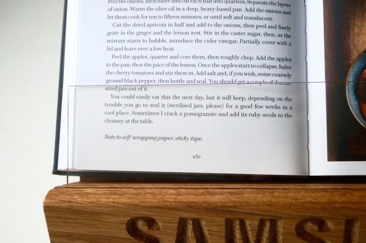 Personalised Wooden Bookstand | MakeMeSomethingSpecial.com