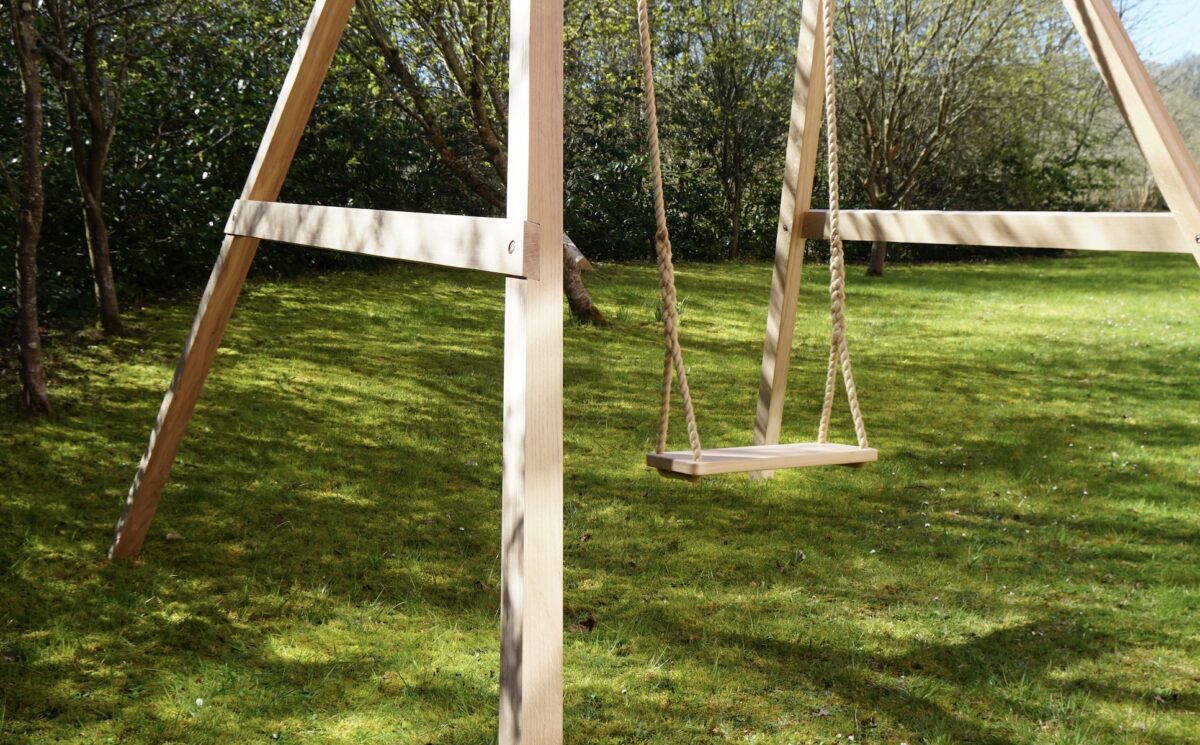 Single Oak Garden Swing Frame | MakeMeSomethingSpecial.com